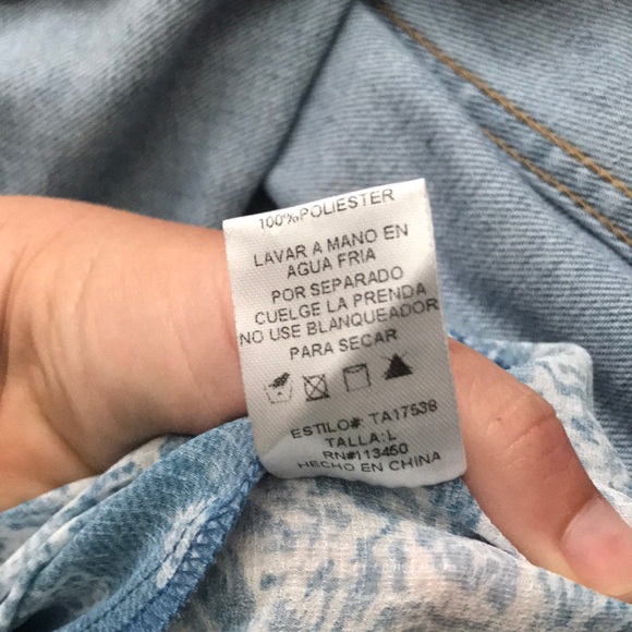 Lulumari | Tops | Lulumari Bandana Chambray Print Gauzy Tunic Top ...